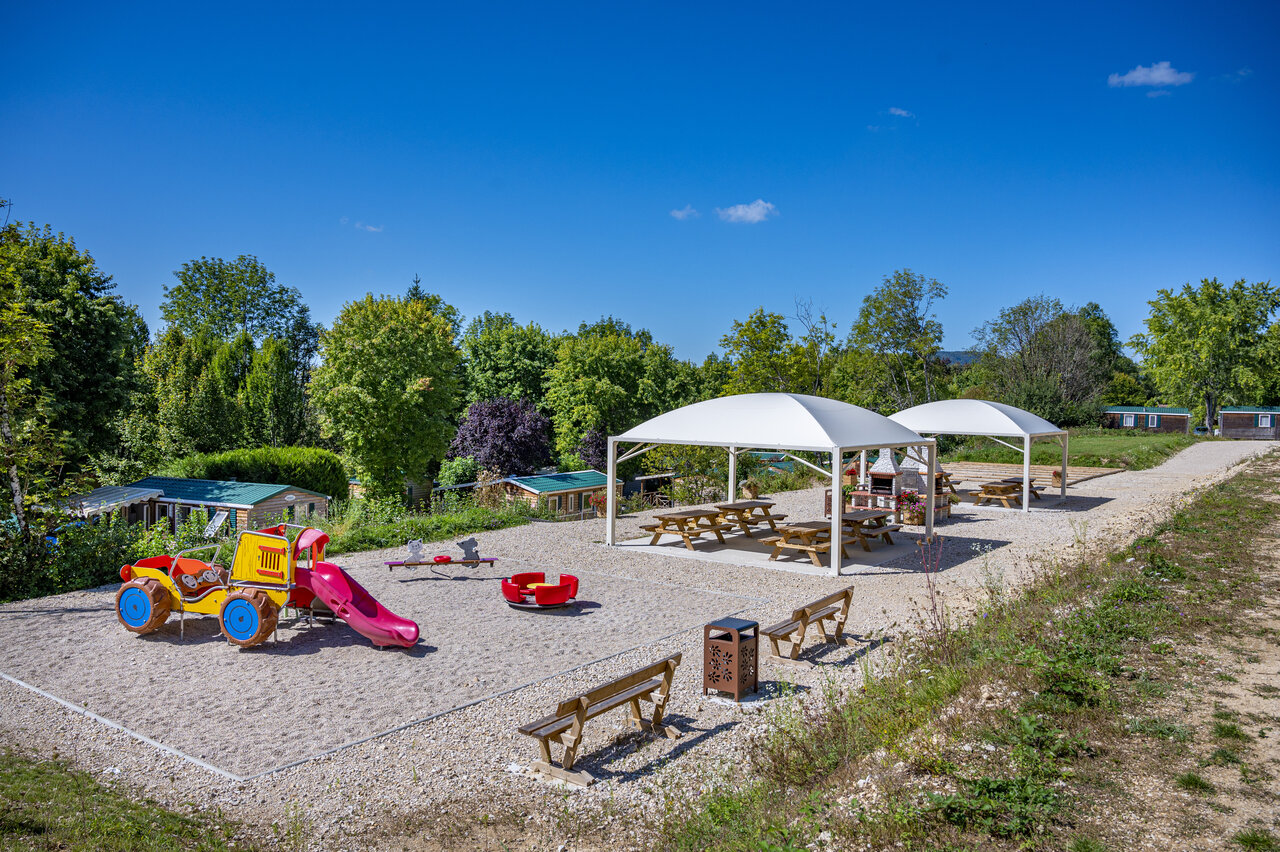 Campingplatz Pergola in Marigny im Franche Comté